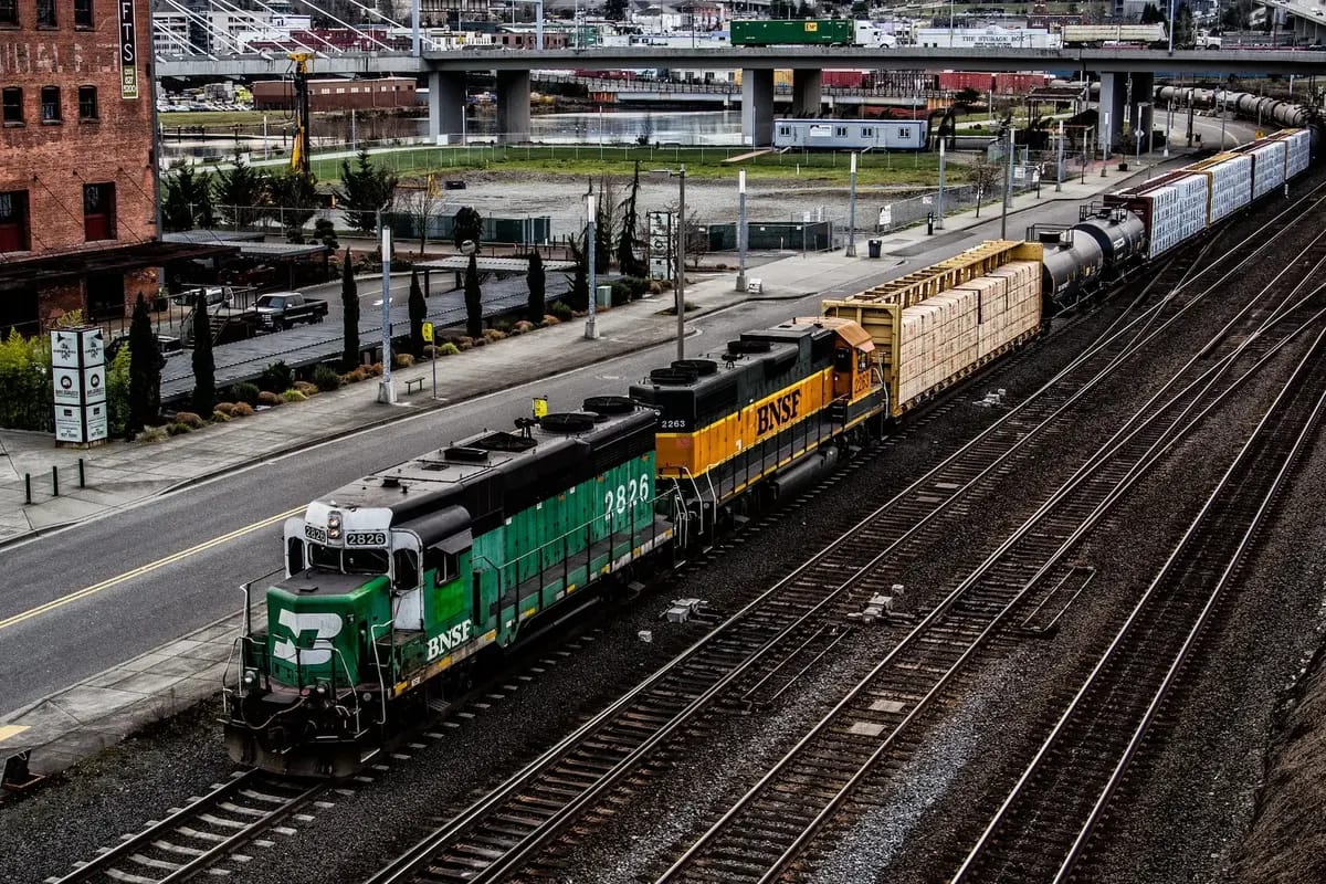 Sustainable Rail Solutions: Reducing carbon footprint in rail freight
