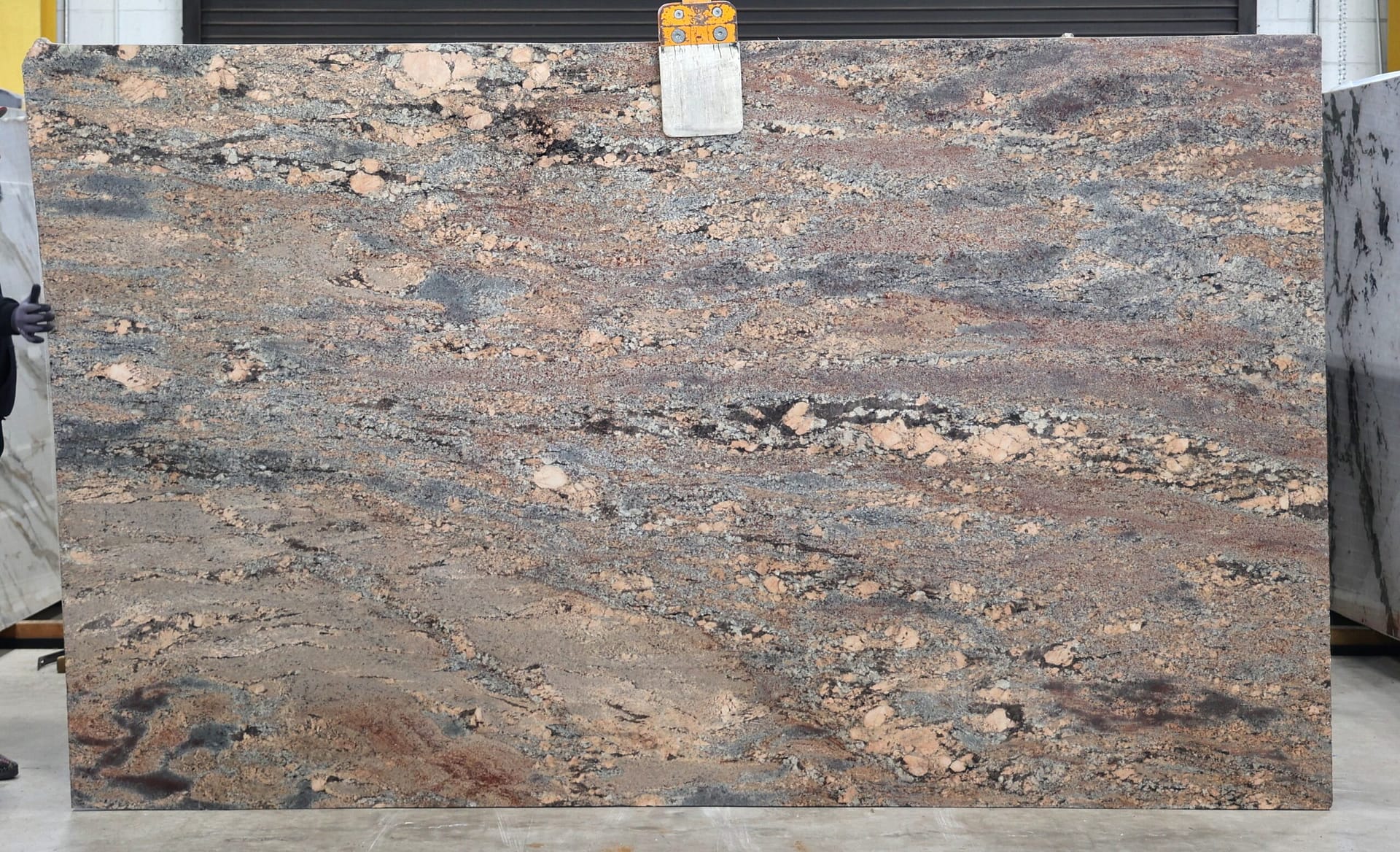 How to Choose the Right Granite Slab for Your Project - Allstone