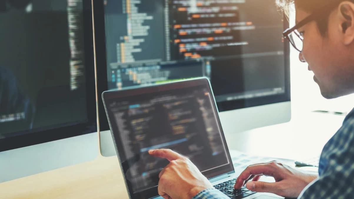 Framework Face-Off: Streamlit, Dash, or Flask for Your App? - Red Sky ...